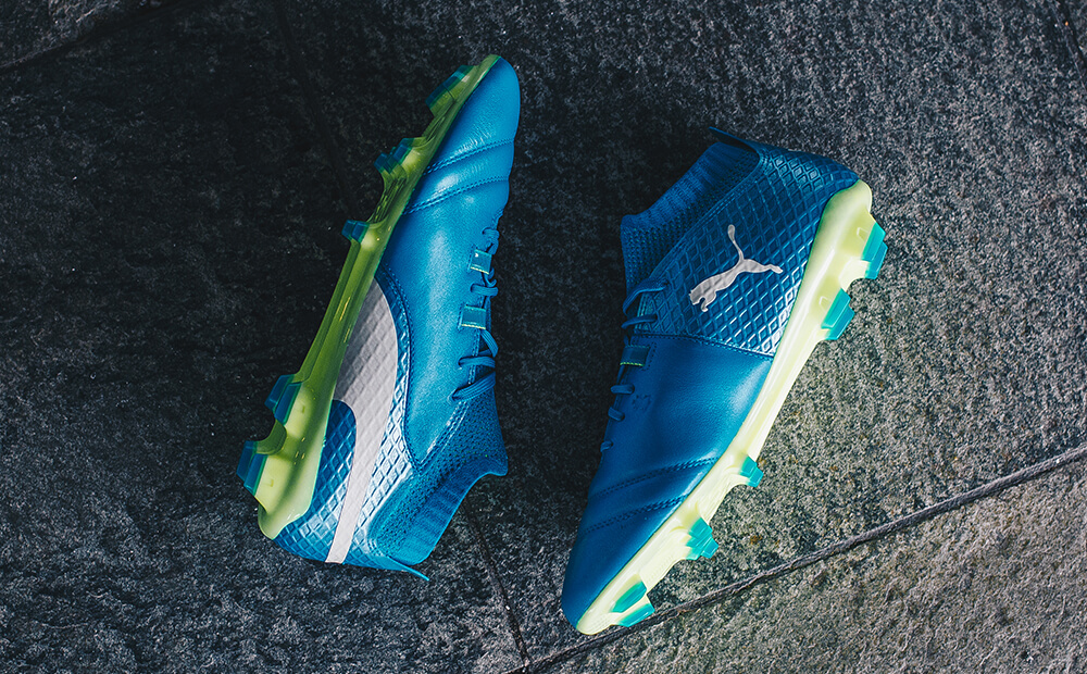 PUMA onthult de ONE 17.1 "Atomic Blue" - Voetbalshop.be